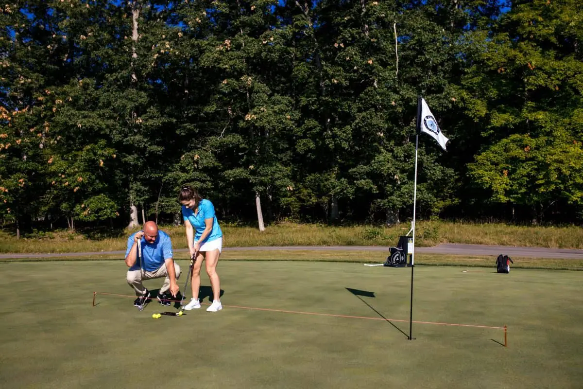 How to Chip For Beginners - Chipping Like A Pro